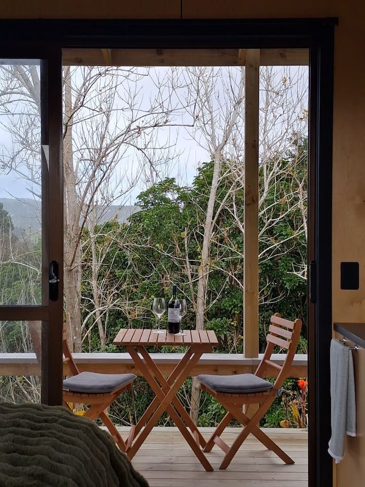 Peaceful Rural Studio

5 Minutes To Waipu Cove! - Waipu