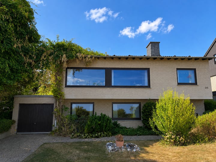 Gemütliches Haus In Ruhiger Lage Mit Garten - Stolberg