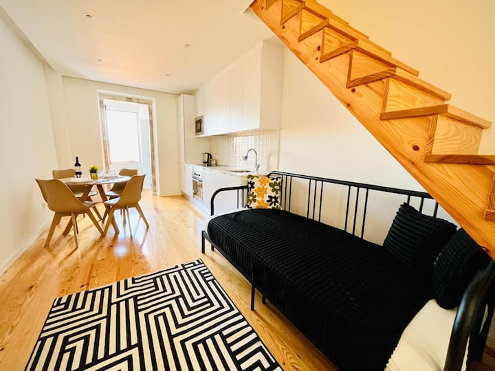 Elegant Lisbon City Centre Apartment | Sleeps 6 - Lumiar
