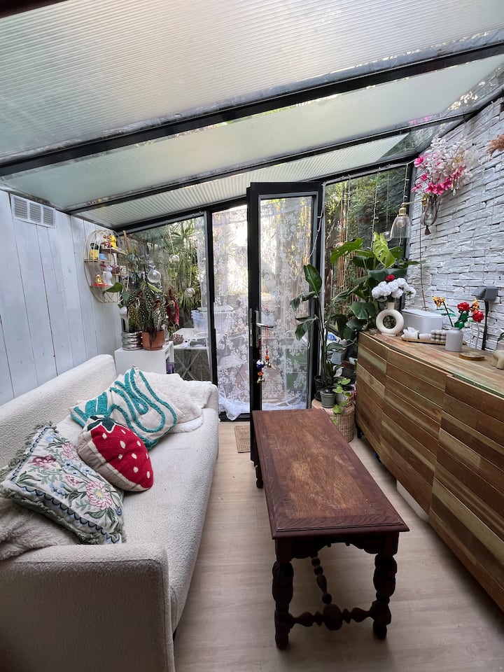 Maisonnette Avec Jardin Aux Portes De Paris - Paris