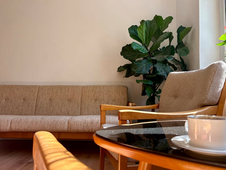 Stegerwaldwohnen · Stilvolle Wohnung Mit Balkon - Cologne