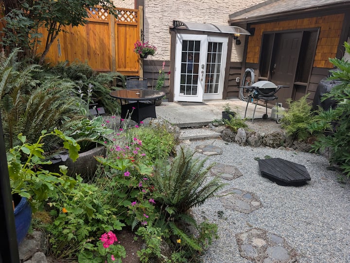 Quiet And Cozy, Forested Getaway. - Duncan