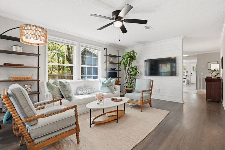 Johns Island Cottage, Fenced Yard, Dog Friendly - Charleston, SC