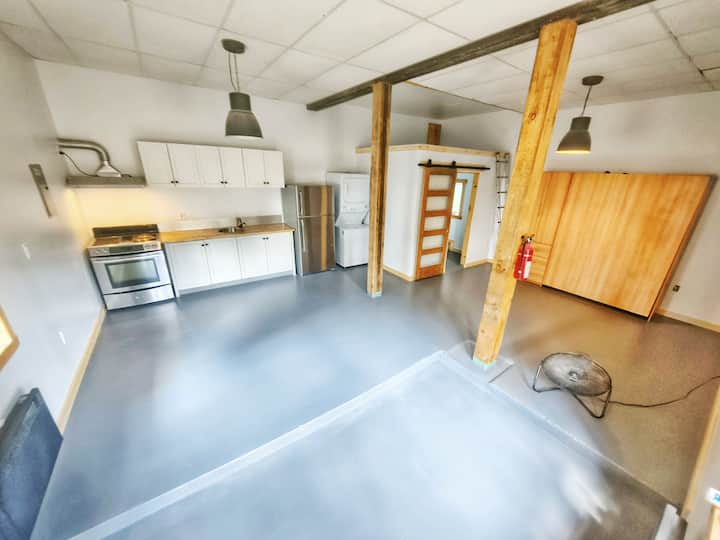 Loft - Ottawa River View - Hawkesbury