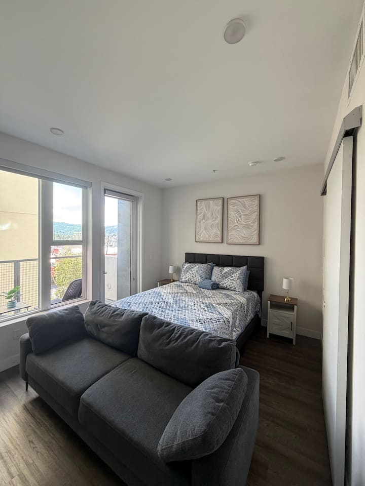 Weho Full Apt W/d Pool Free Parking 0 Cleaning Fee - Hollywood, CA