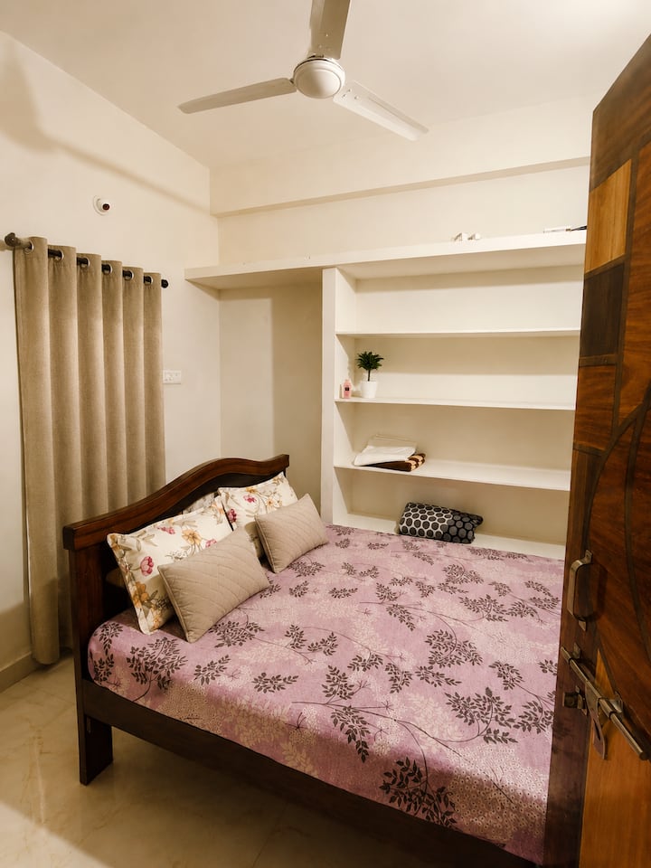 Cozy And Comfortable 1 Bhk Private Space - 