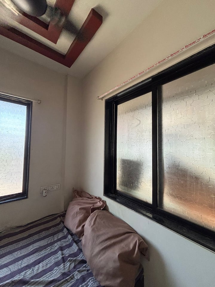 Flat In Ville Parle - Mumbai