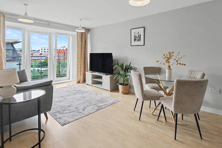Convenient Location 2bed/2bath - Basingstoke
