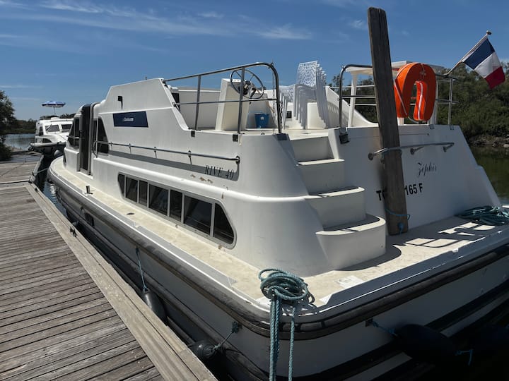 Bateau-maison Spacieux Au Port - 8 Pers. - Carnon