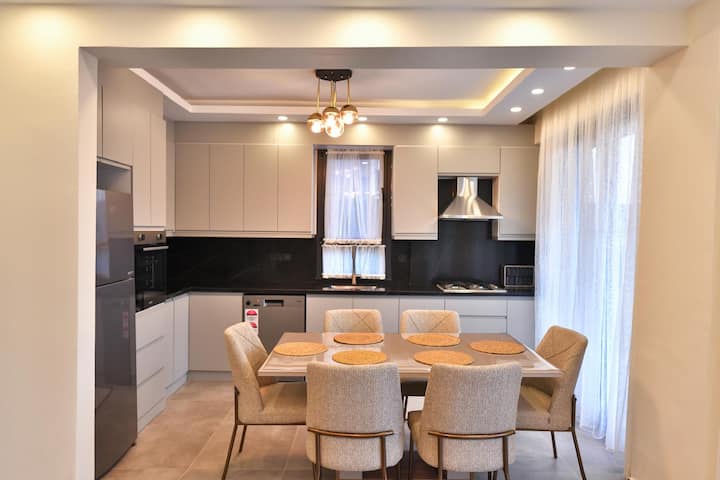 Villa, Yanıklar, ÖZel Havuz, Sıfır Bina - Fethiye