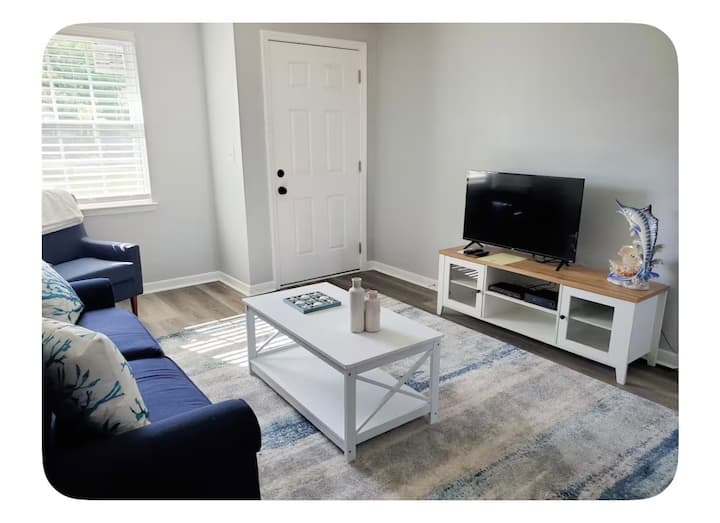 700-1 Cozy 2 Bedroom Apartment - Foley, AL