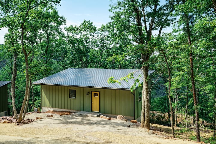 Gap Mountain Retreat Two Bedroom Cabin 7 - Pembroke, VA