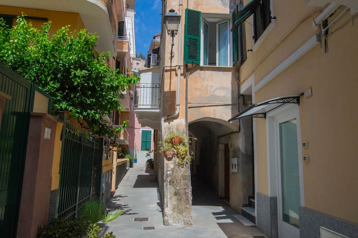 Bilocale A Un Passo Dal Mare - Alassio