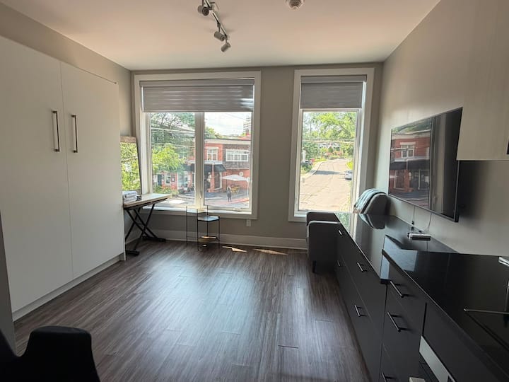 Modern 1br Apartment In Beechwood Village - Ottawa