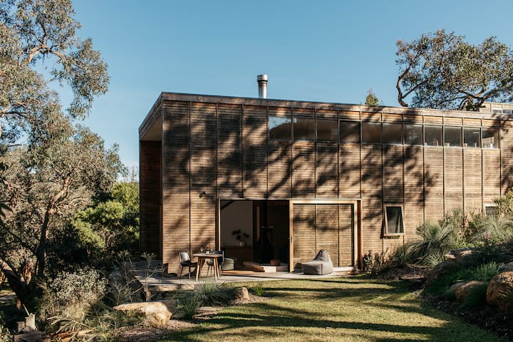 The Hideaway | Architectural Hillside Retreat - Aireys Inlet
