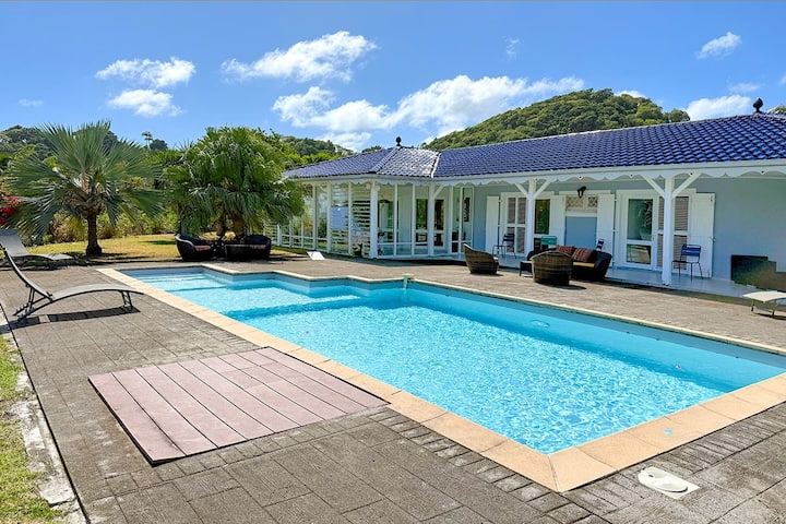 Les Toits Beus 8 Personnes Piscine Vue Mer - Martinique