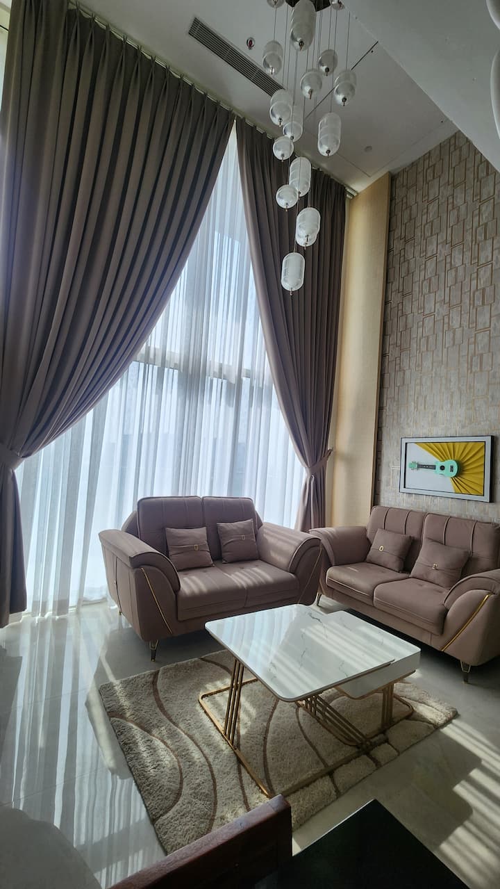 Plush Duplex Loft| Gurgaon Getaway| Skyline Escape - Manesar