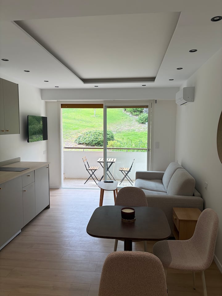 ÉLégant Studio Dans Une Résidence De Luxe - Golfe-Juan