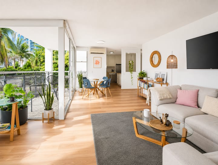 2br Riverside Retreat With Pool Near Beach - Gold Coast