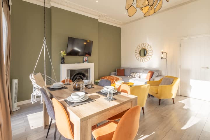 The Eastbourne Retreat | Stylish Coastal Stay - Eastbourne