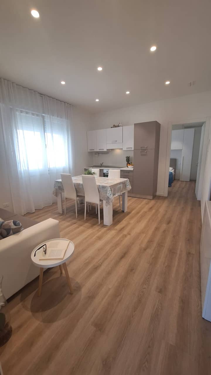 Jesolo Moderno Ed Elegante Lato Mare - Jesolo