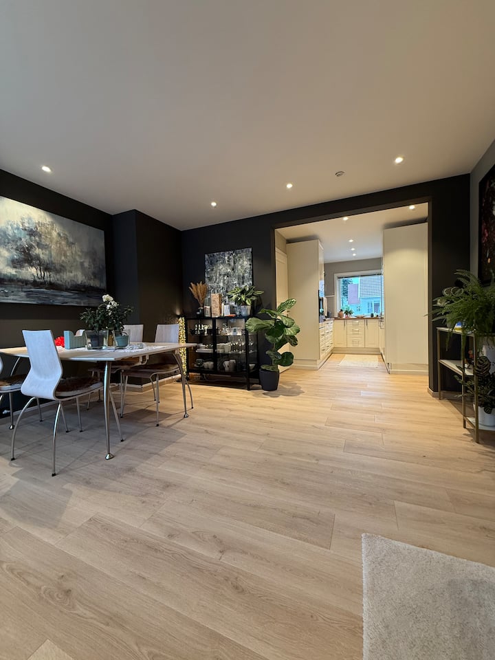 Lys Og Flott Leilighet Sentralt På Eiganes - Stavanger
