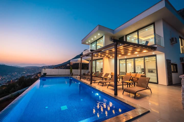 Kalkan Merkeze 5 Dk Mesafede öZel Havuzlu Villa - Turkey