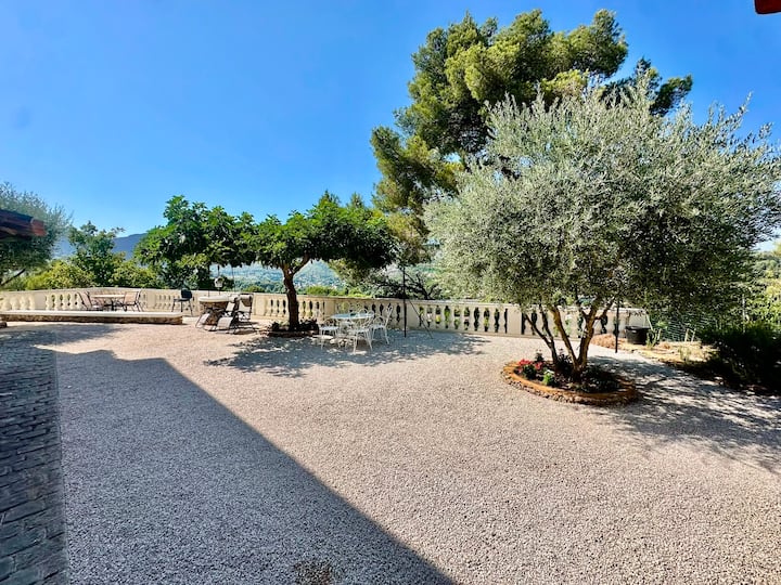 Charmant Rez De Villa 4p. Avec Jardin - Roquevaire