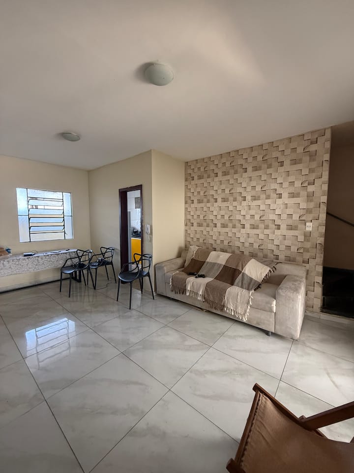 Casa Com 3 Quartos No Palmeiras Perto Do Buritis - Belo Horizonte