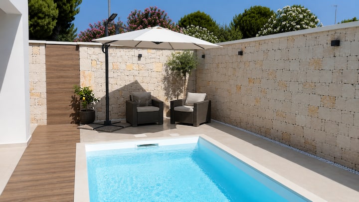 Private Pool + Beach 100m · 2 Ensuite Bedrooms - Pozzallo