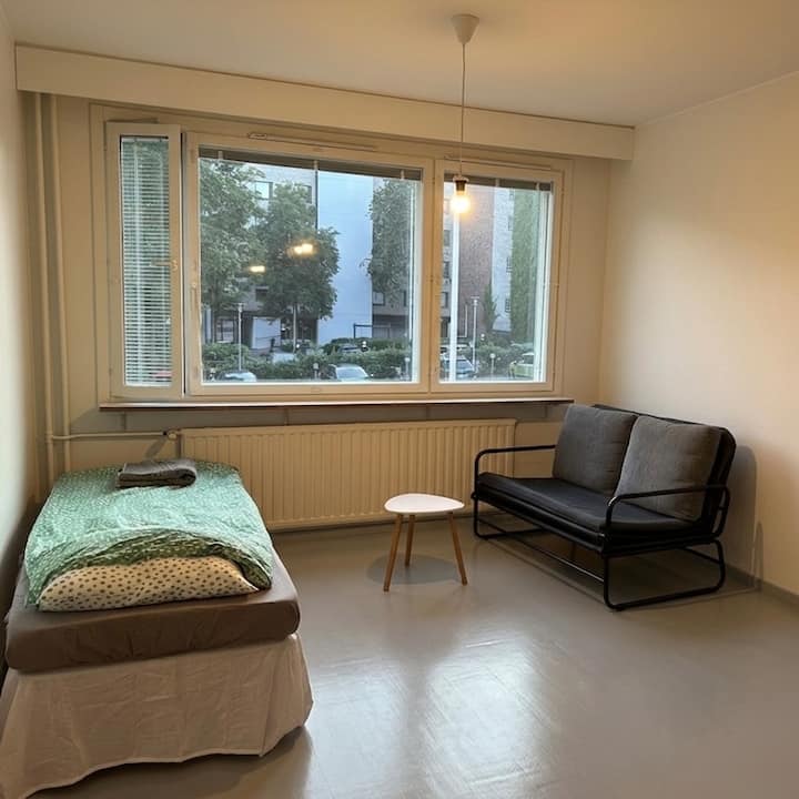 Pelkistetty 50m² Kaksio Tapahtumiin, Autopaikalla - Tampere