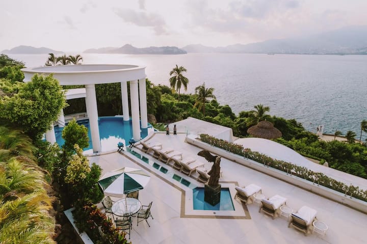 Hermosa Casa Estilo Romano En Las Brisas Acapulco - Acapulco