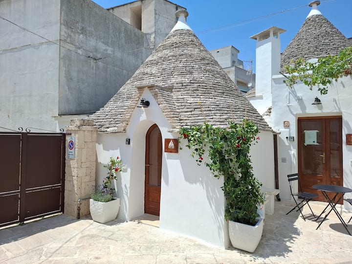 Stone's Whisper: Old Town Romantic Luxury Suite - Alberobello