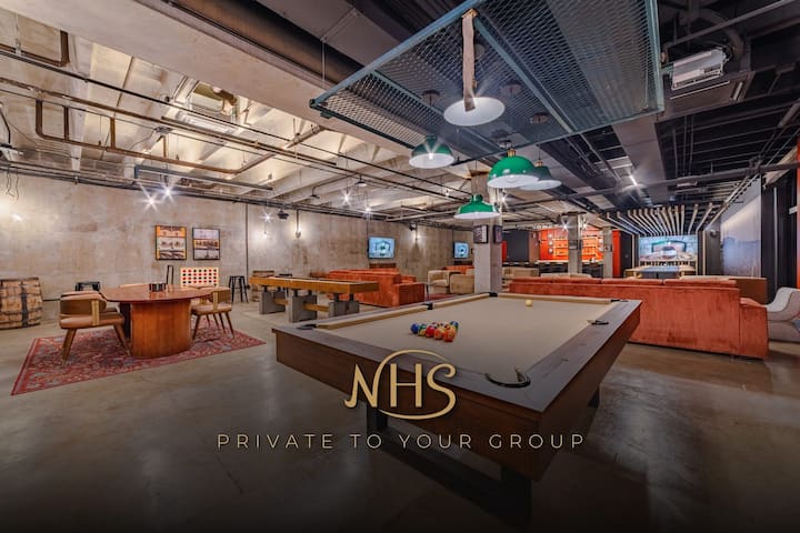 A12 Neighborhood House Speakeasy Suite - Louisville, KY