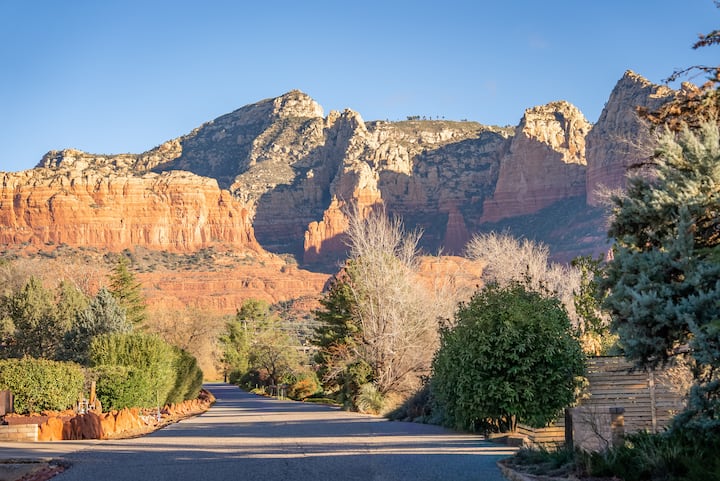 Sedona Twin Gems | Walk To Uptown | Sleeps 14 - Munds Park, AZ