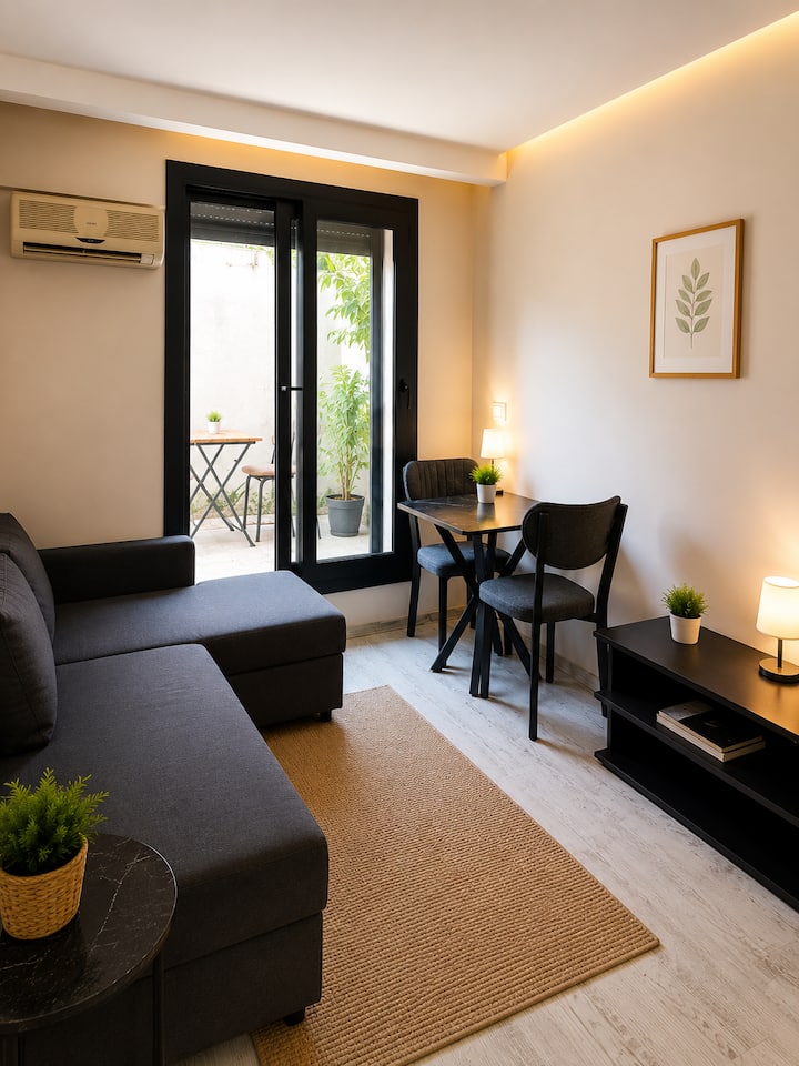 Ekonomi üNiversitesi Dairesi - İzmir