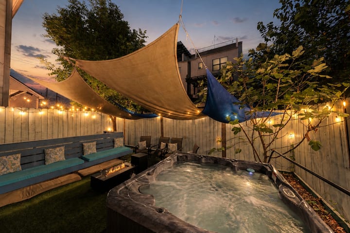 3-story 5br | Hot Tub Game Room | Sleeps 12+ - Houston, TX