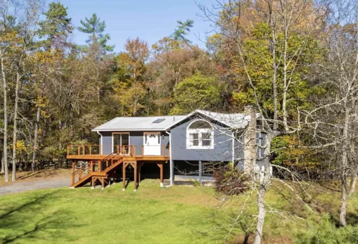 Woodstock Retreat Private 2-acre Escape - Woodstock, NY