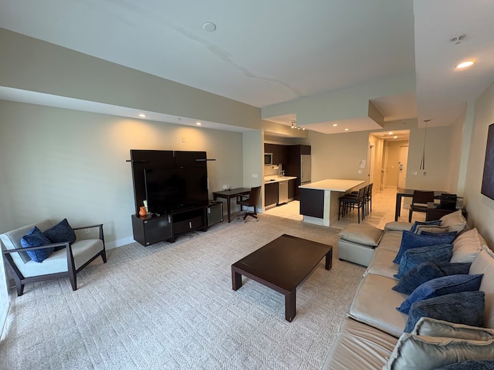 2 Story 3 Bdrm Villa Heart Of Doral By Golf Course - Doral, FL