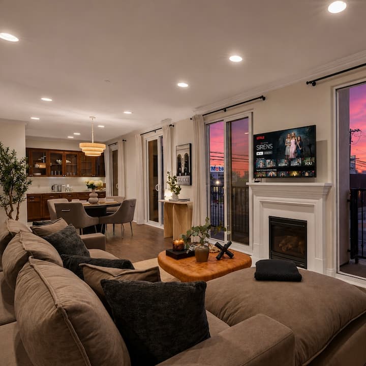 Luxury Townhouse - Beverly Hills