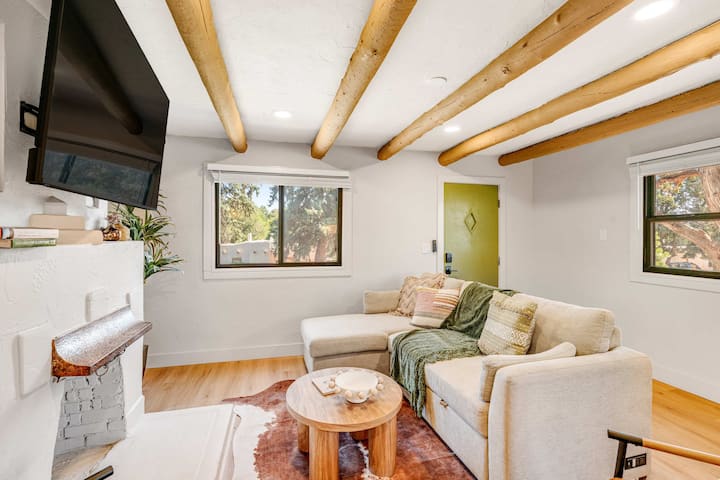 Cozy 3br Retreat In Manitou Springs Downtown - Manitou Springs, CO