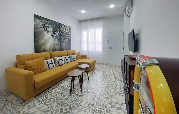 3 Bedroom Beautiful Apartment In Torremolinos - Torremolinos