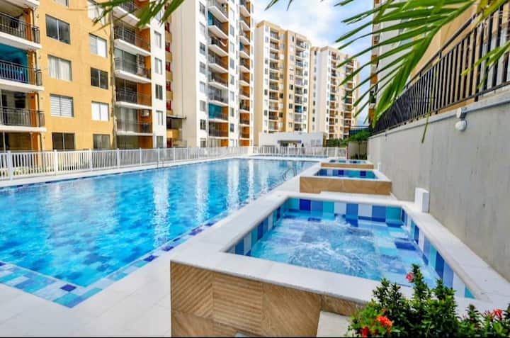 Serene Apt+pool+kitchen+tv+terrace+sauna@melgar - Melgar