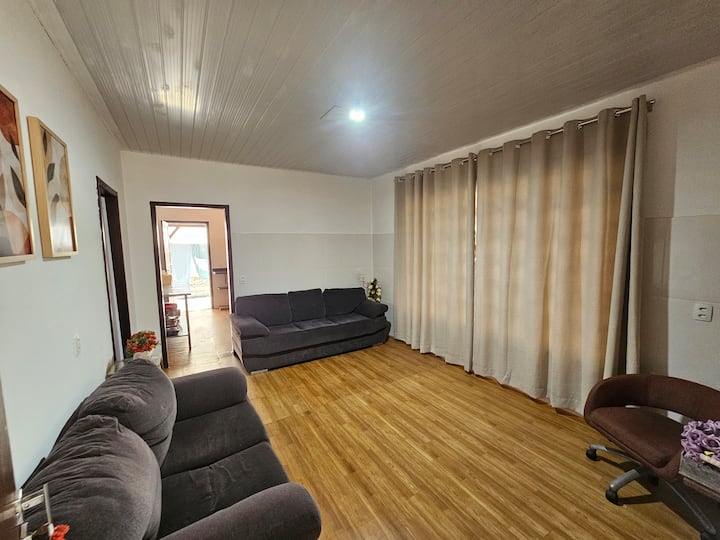 Casa Centro De Joinville (200mts Do Centreventos) - Joinville, Brazil