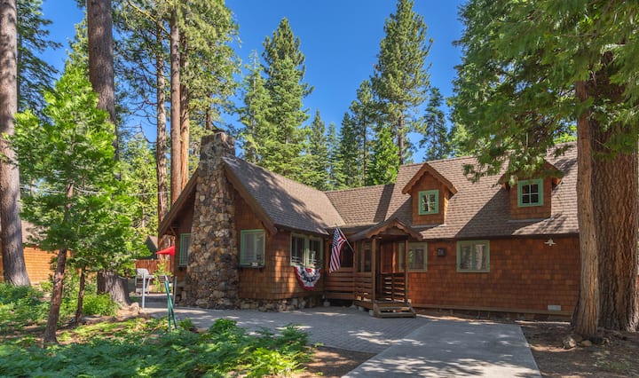 Dancing Cubs Cabin!  Hot Tub, Walk To Beach! - Tahoe City, CA