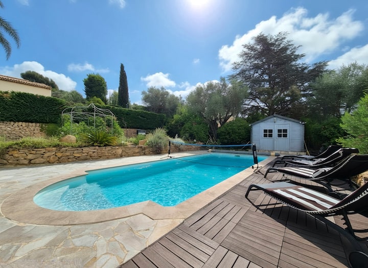 Maison Fleurie Avec Piscine - Bandol