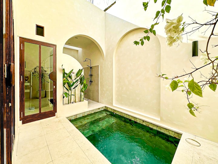 Villa Lala Lovely 1br Pool Garden Balangan - Indonesia