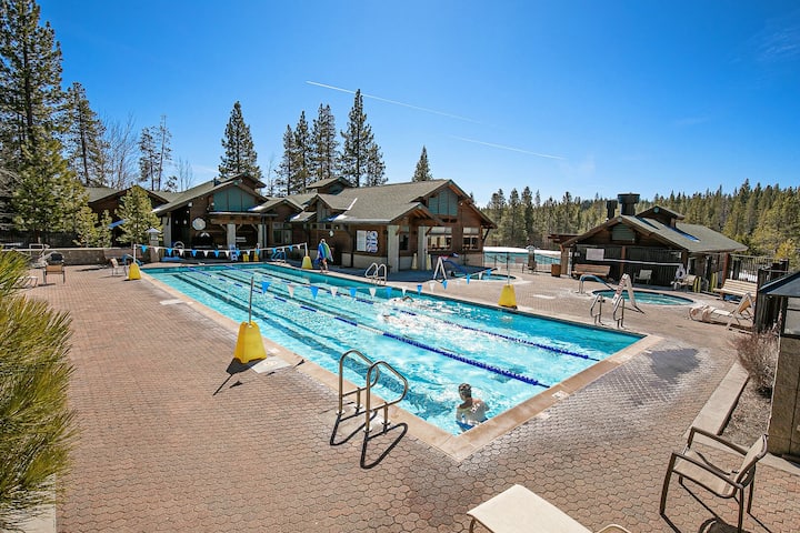 Dwell At Tahoe Donner - 3br W Sauna & Hoa! - Truckee, CA