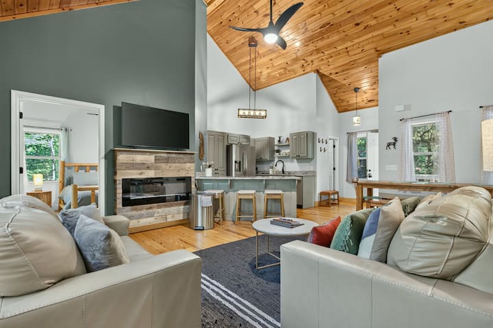 Gem Of The Mountain -Cozy Cabin Retreat Near Helen - Helen, GA