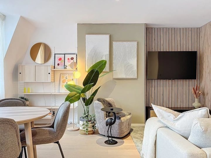 Charming Central 2br Penthouse - Brabant Wallon